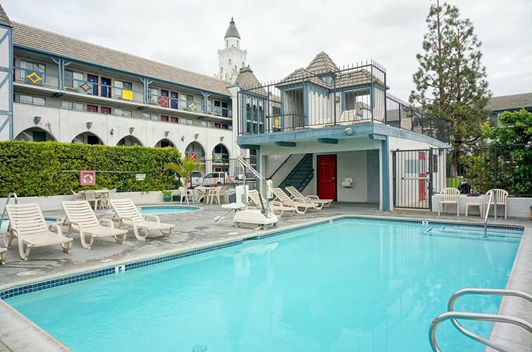 Castle Inn And Suites Anaheim
