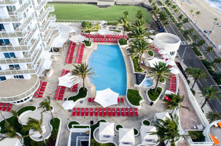 Complejo turístico de playa Hilton Fort Lauderdale