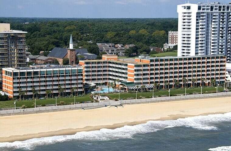 Holiday Inn Suites North Beach