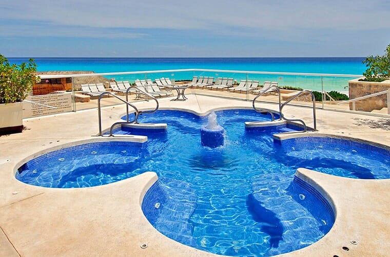 Omni Cancun Mega Hot Tub