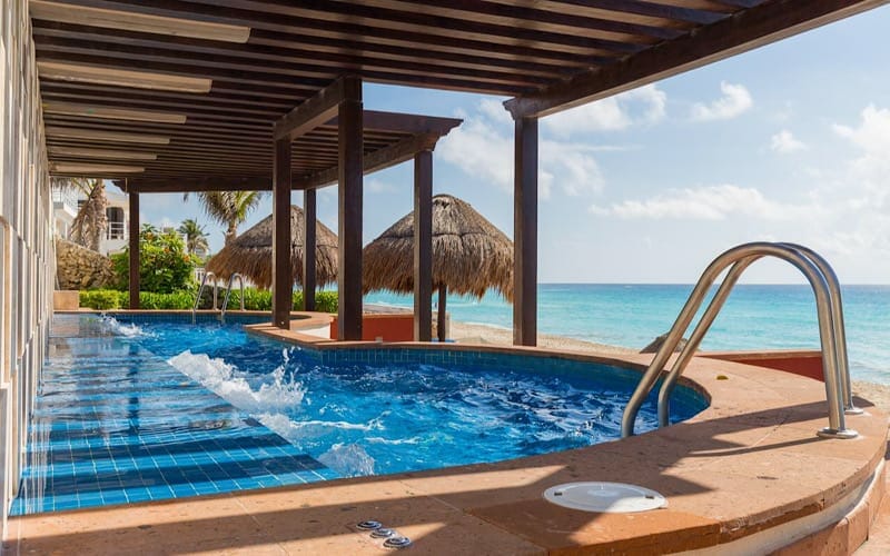 Royal Solaris Cancun Swimming Pools