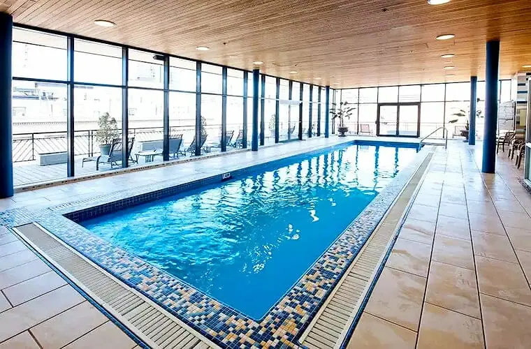 Le Square Phillips Hotel And Suites