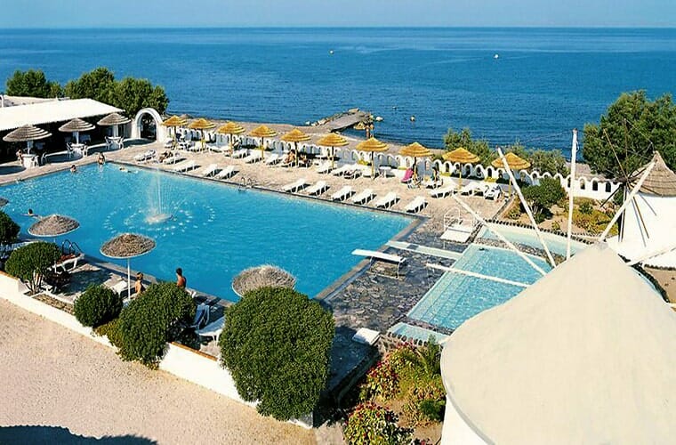 Resort Mediterráneo — Santorini