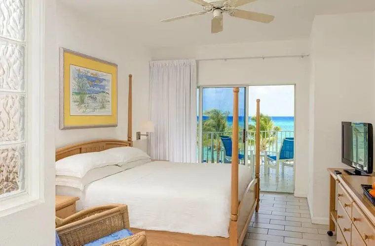 Rooms At Wyndham Reef Resort Grand Cayman