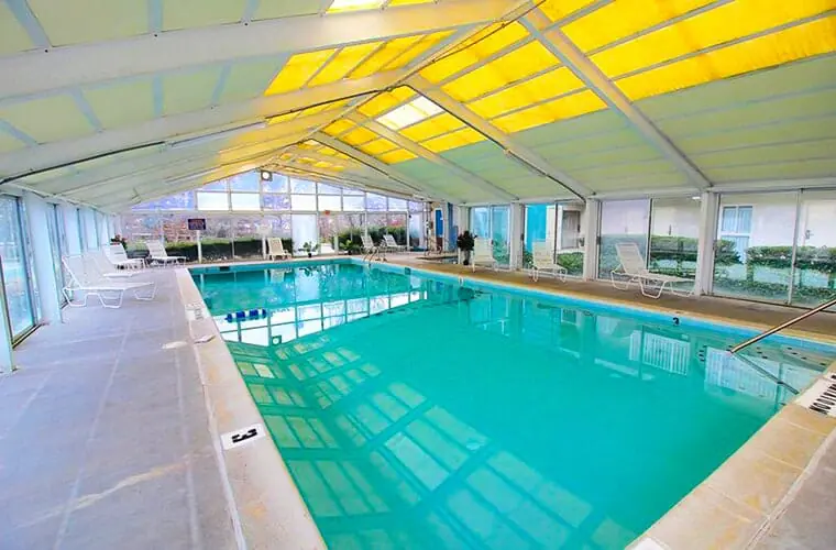 Bay Club Resort