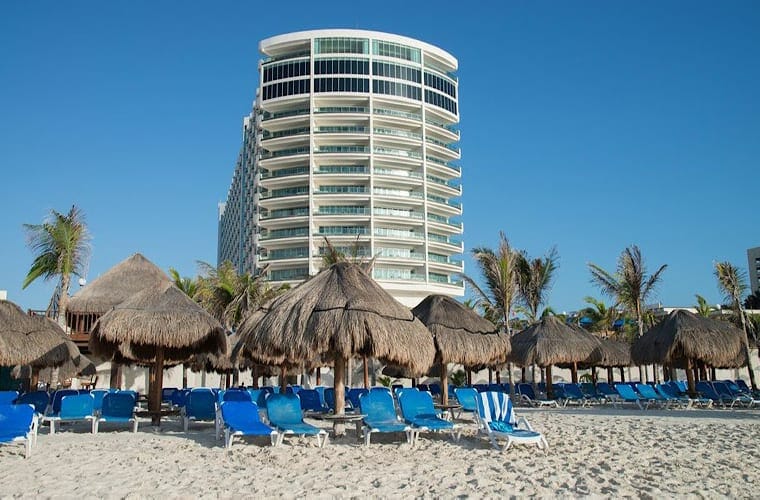 Beach At Seadust Cancun Family Resort