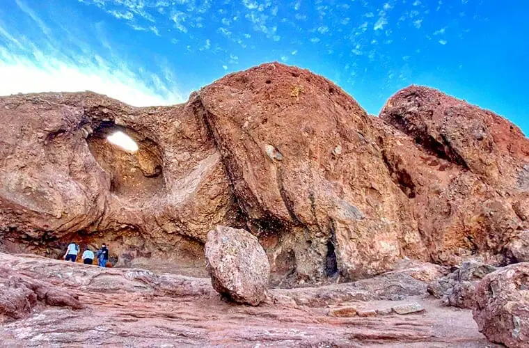 Hole In The Rock
