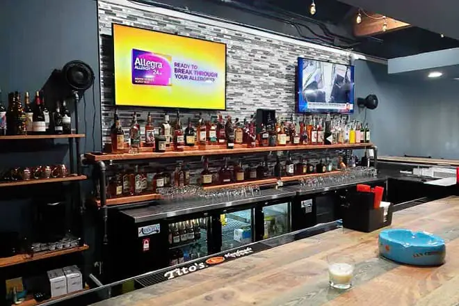 Loft Cigar Lounge