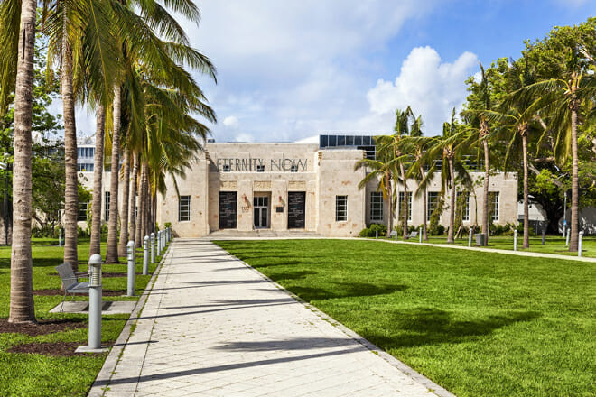 The Bass Museum Of Art — Collins Avenue