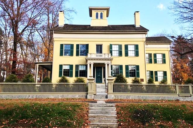Emily Dickinson Museum — Amherst, Maine