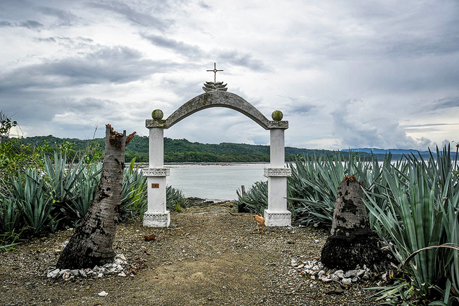 Cabuya Island Cemetery