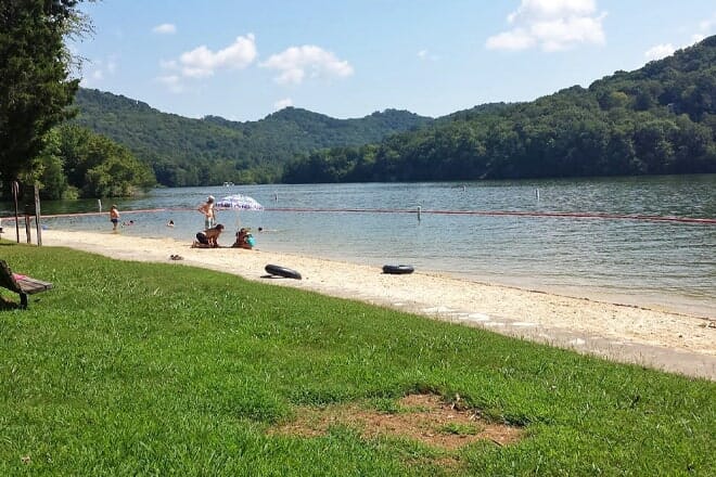 Defeated Creek Day Use Area Beach — Tennessee