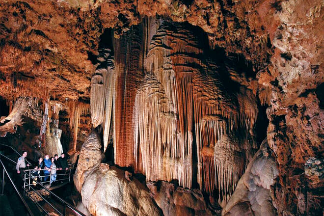 Meramec Caverns — Sullivan
