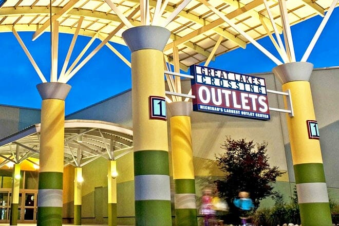 great lakes crossing outlets — auburn hills