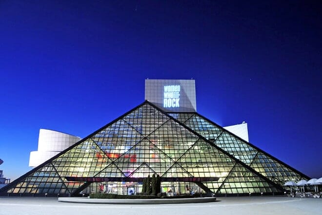 rock and roll hall of fame — cleveland