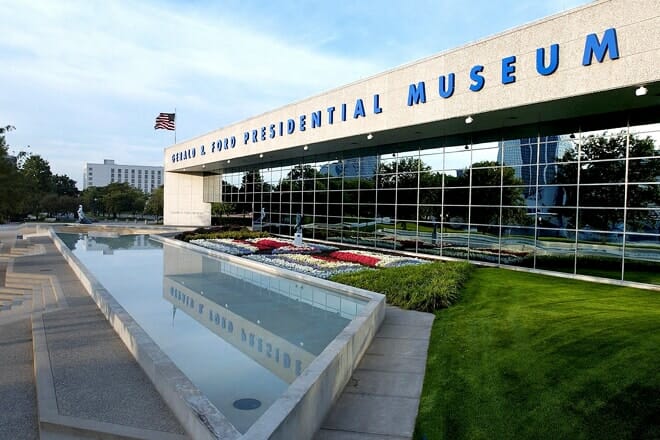 the gerald ford presidential museum — grand rapids