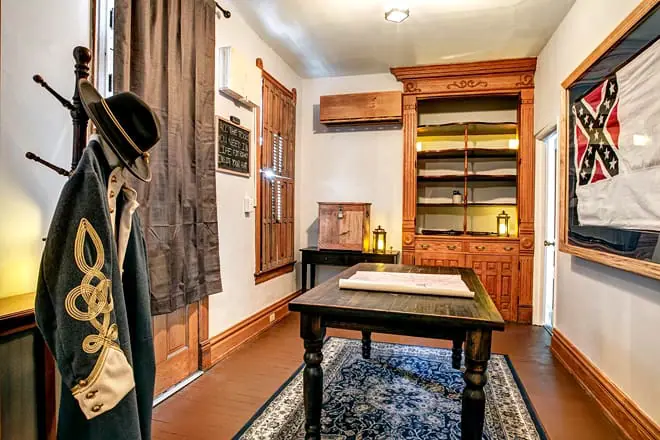 1863 escape room