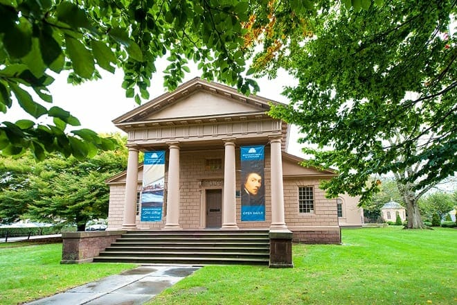 redwood library
