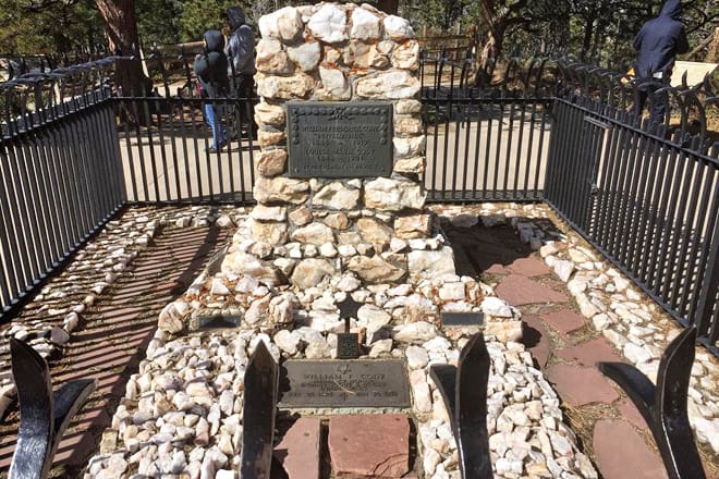 buffalo bill museum and grave