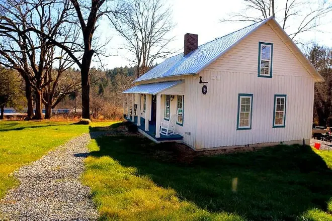 henry river mill village