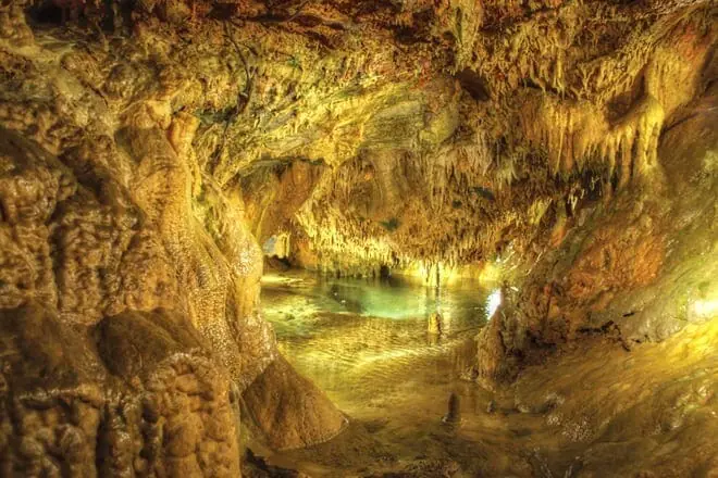 indian echo caverns