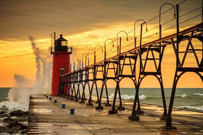 south haven lighthouse