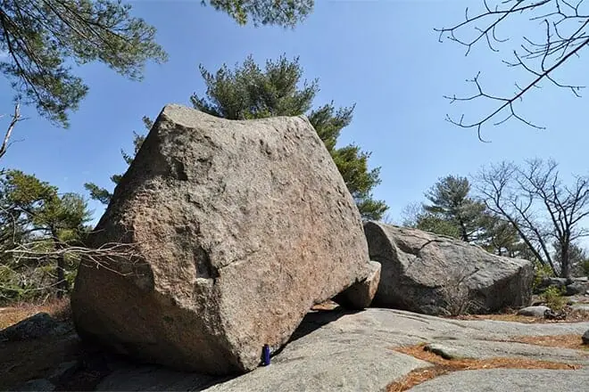 agassiz rocks
