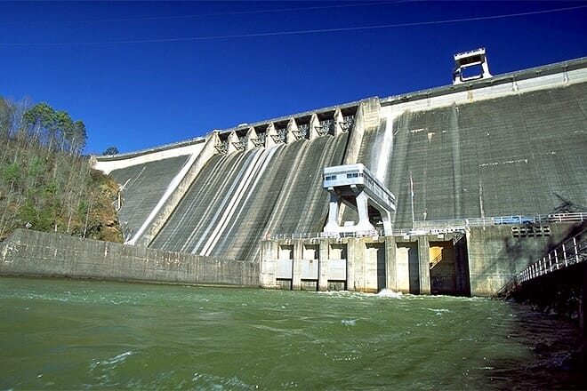 hiwassee dam