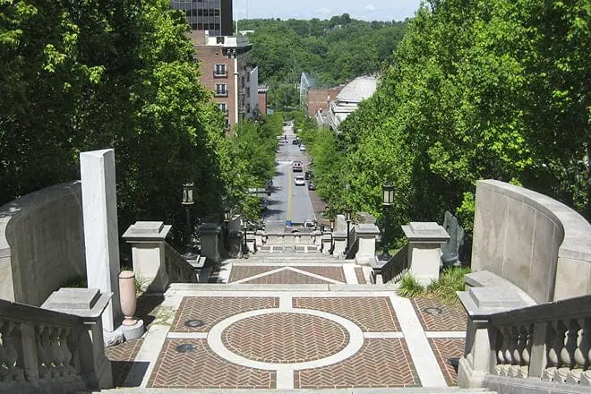 monument terrace