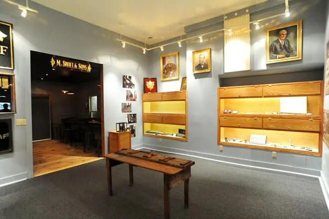 museum of the gilding arts