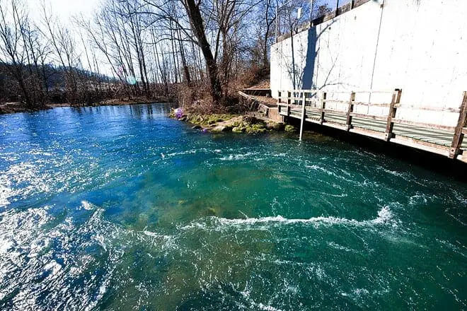 roubidoux creek and spring