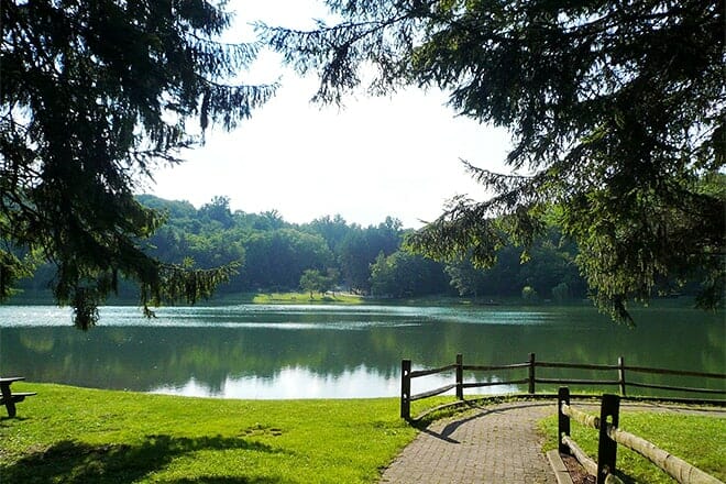 twin lakes park