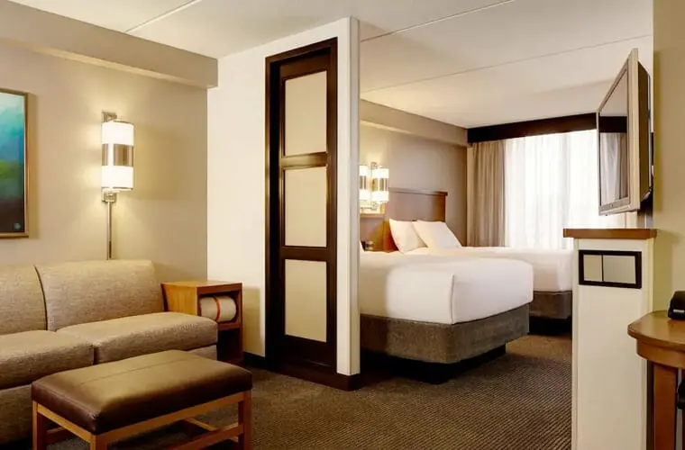 hyatt place el paso airport