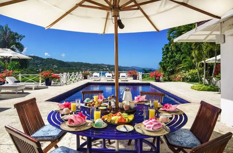 round hill hotel and villas