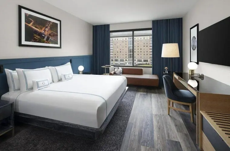the oaklander hotel