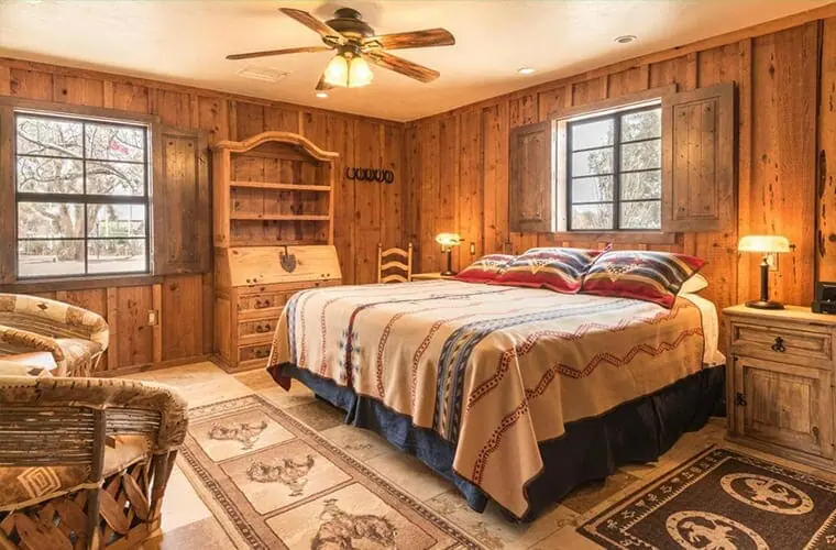 white stallion ranch