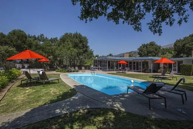 blue sky lodge