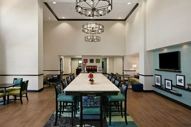 Hampton Inn & Suites Huntsville/ Research Park Area