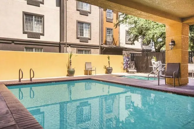 La Quinta Inn & Suites by Wyndham Fresno Riverpark