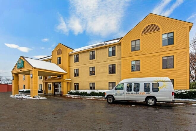 La Quinta Inn & Suites by Wyndham South Burlington