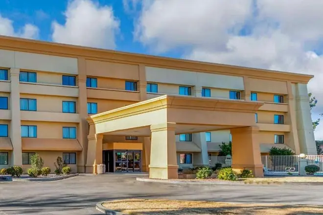 la quinta inn and suites by wyndham