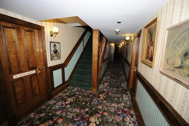 saddleback inn