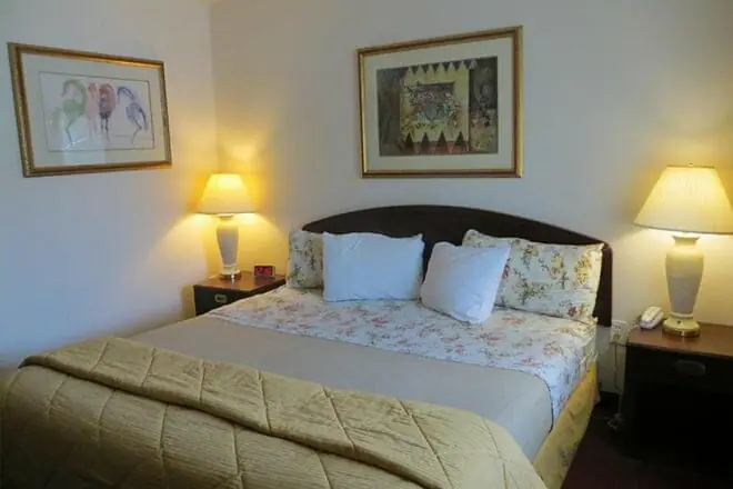 silver saddle motel