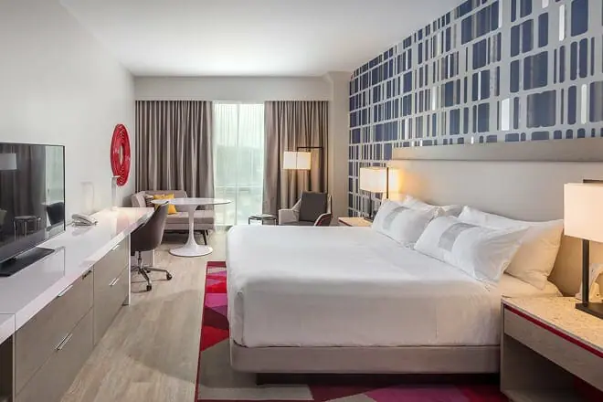 the summit hotel