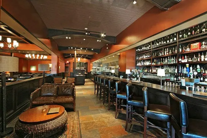 Eno Vino Wine Bar & Bistro