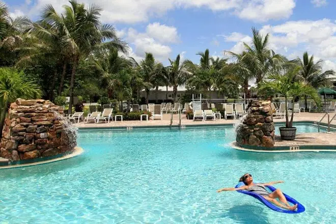 GreenLinks Golf Villas at Lely Resort (Naples)