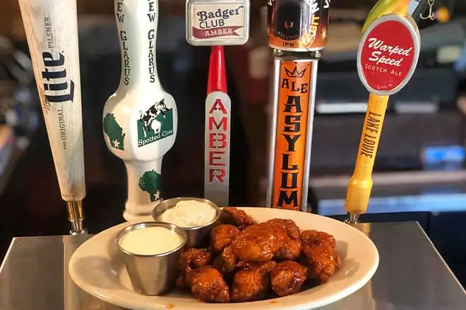 oakcrest tavern