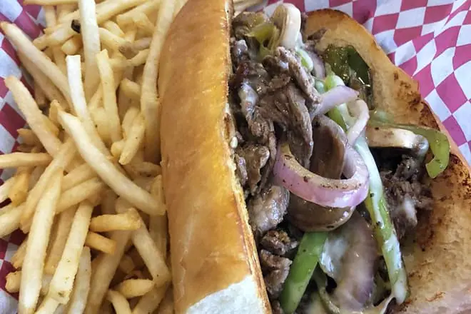 coach's island grill