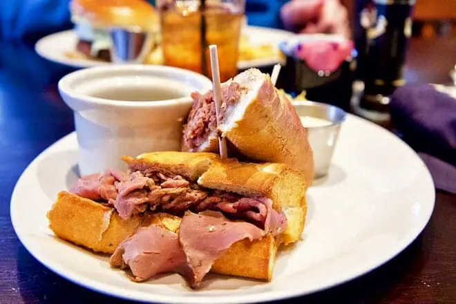 Houlihan's