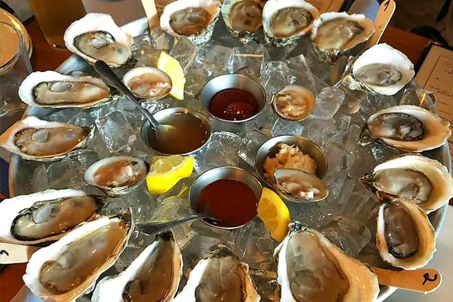 Jetti Rae’s Oyster House